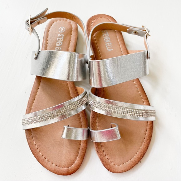 Steven Ella | Shoes | Steven Ella Silver Metallic Sandals With ...